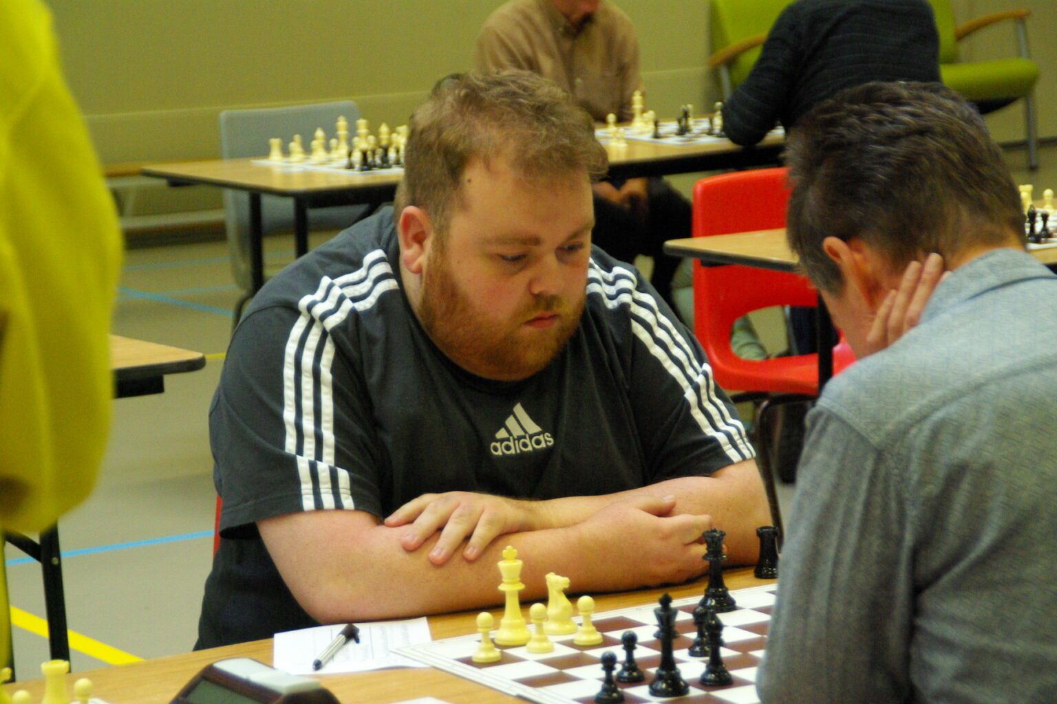 Theo Koeweiden revelatie van het OSKA – Arnhemse schaakvereniging